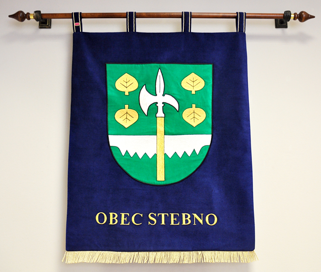 Embroidered banners of arms | Alerion